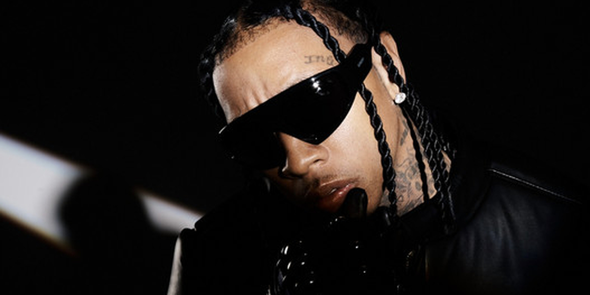 Avril Lavigne knutscht diesen Rapper! - Radio Fantasy | Immer die neuen ...