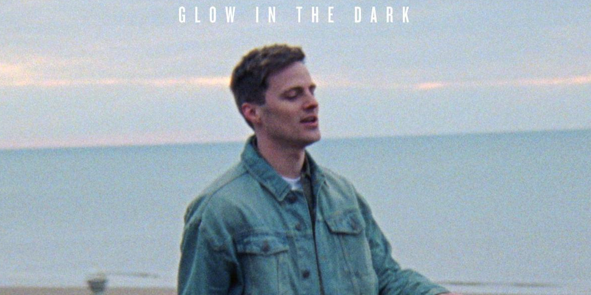 Der Morgenshow HitHit: Tom Gregory - Glow In The Dark - Radio Fantasy | Immer die neuen Hits!