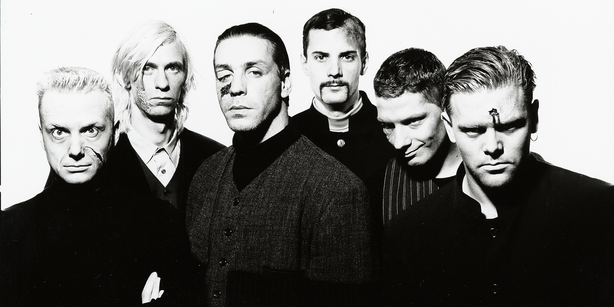 Schwere Vorwürfe gegen Rammstein-Sänger Till Lindemann! - Radio Fantasy ...